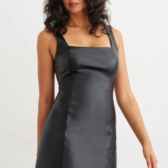 Dynamite | Dresses | Dynamite Black Mini Dress | Poshmark